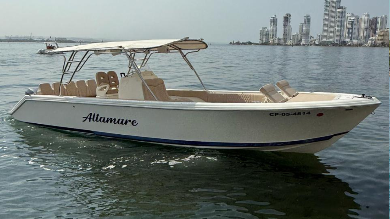 Altamare - 32 ft Speed Boat - Botegena Boat Rentals